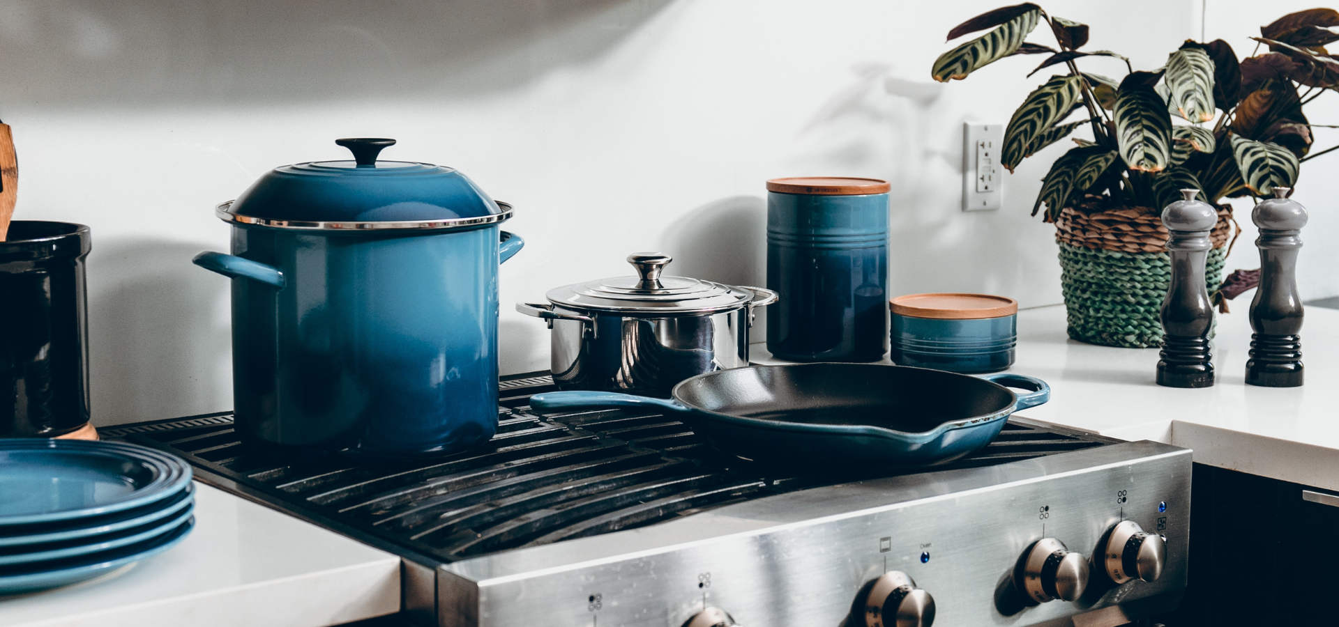 Pots and Pans 101: Your Guide to Choosing the Essential Cookware - SHLTR